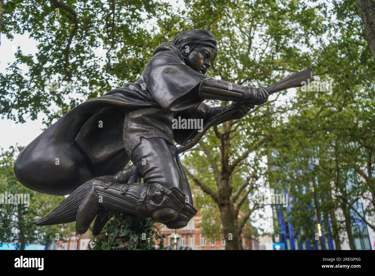 Harry potter leicester square hi-res stock photography and images - Alamy