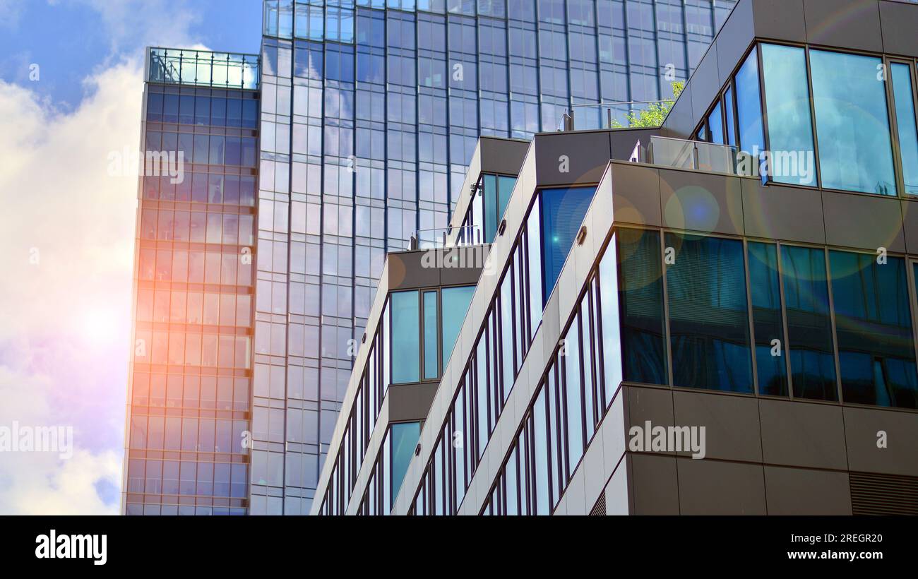 Structural glass wall reflecting blue sky. Abstract modern architecture fragment Stock Photo - Alamy