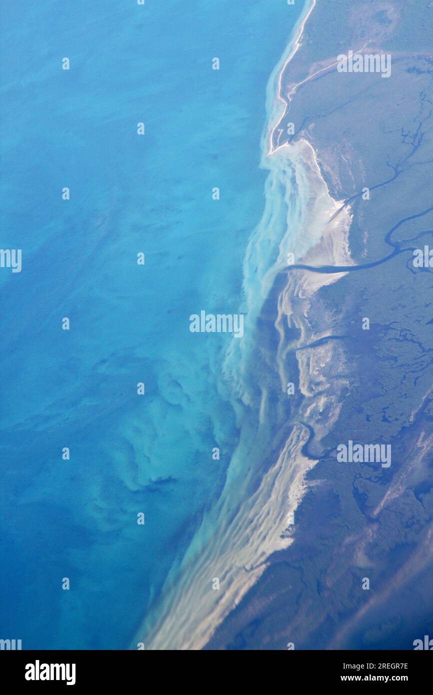GLOBAL BOILING. CLIMATE CHANGE. RISING SEA LEVELS. GREENHOUSE EFFECT ...