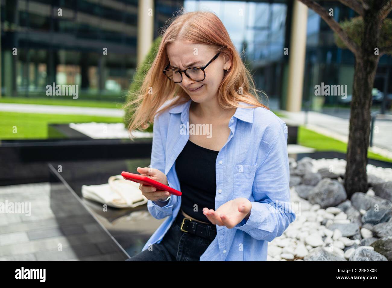 Coworker fraud hi-res stock photography and images - Alamy