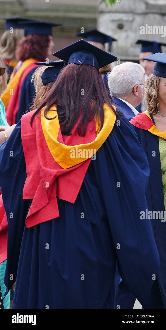 Lipa graduation hi-res stock photography and images - Alamy