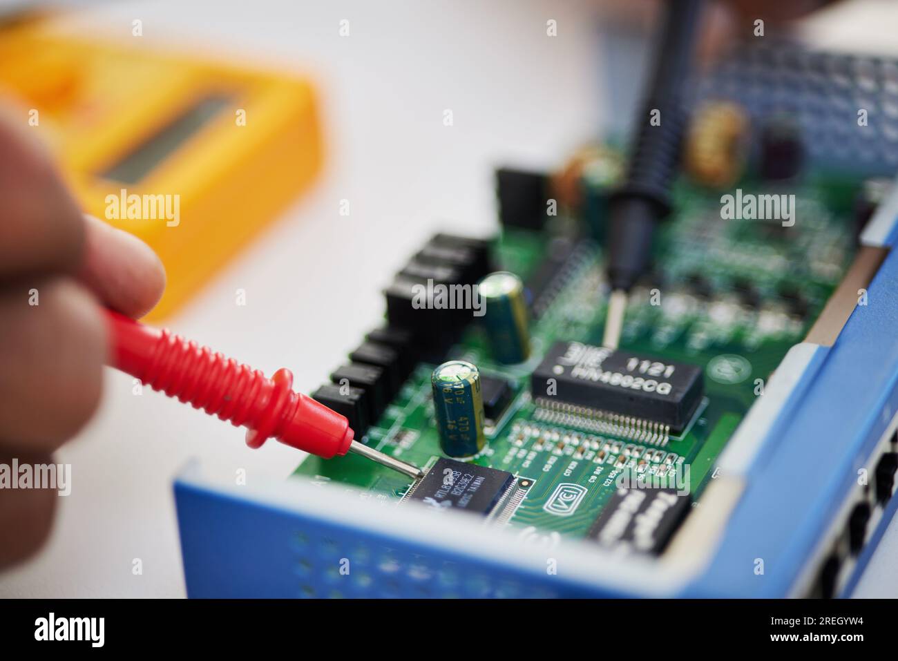 Micro welding hi-res stock photography and images - Alamy