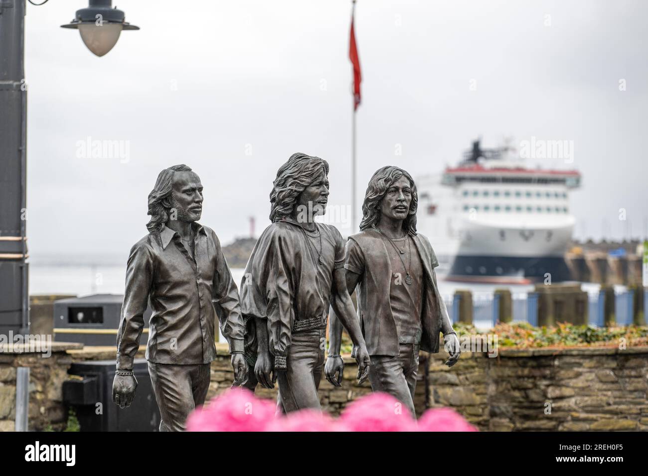 Bronze statue on Douglas promenade erected to celebrate the Bee Gees ...