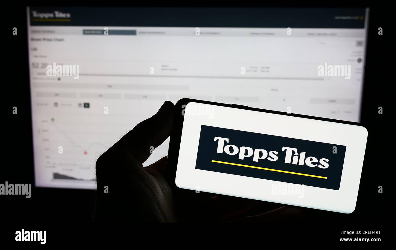 Topps tiles plc hi-res stock photography and images - Alamy