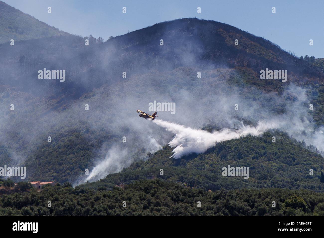 Greece wild fires hi-res stock photography and images - Alamy
