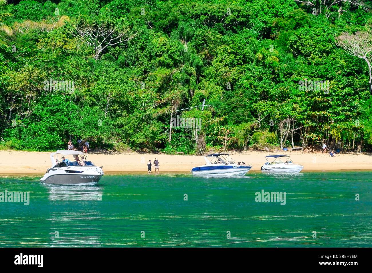 Eco beach tourism hi-res stock photography and images - Alamy