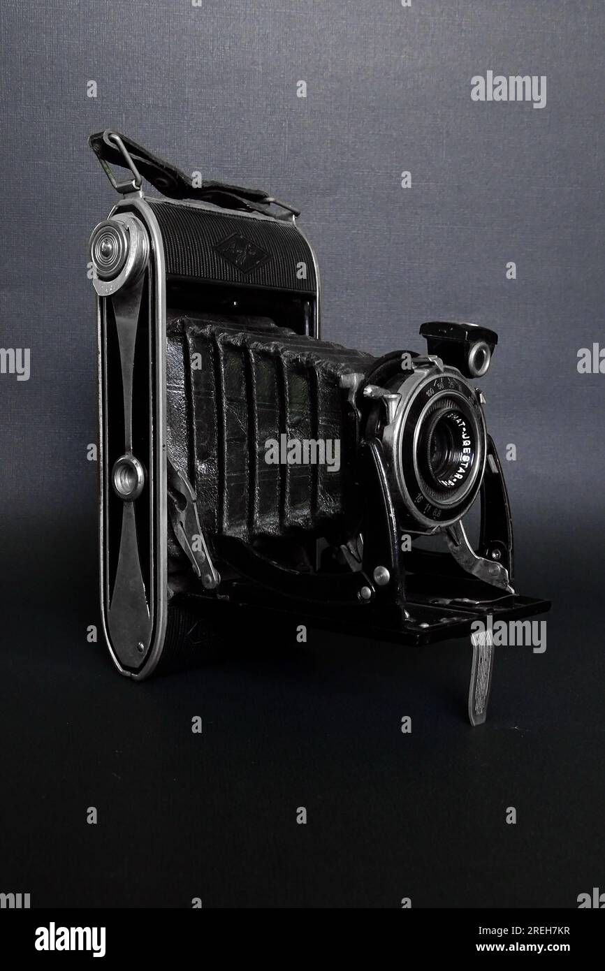 Folding vest hi-res stock photography and images - Alamy