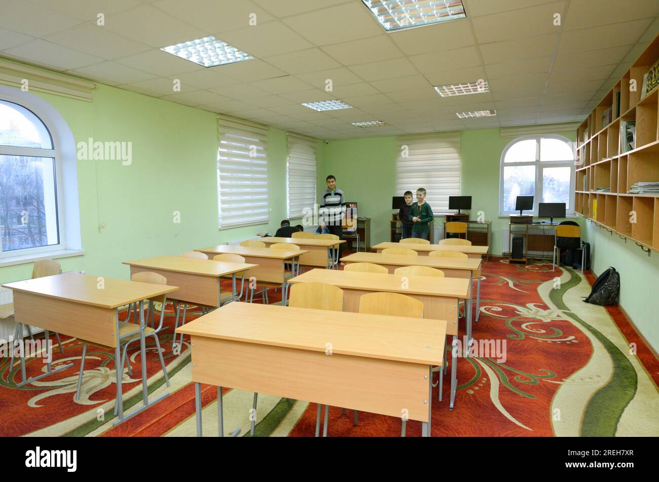 Madrassa desk hi-res stock photography and images - Alamy