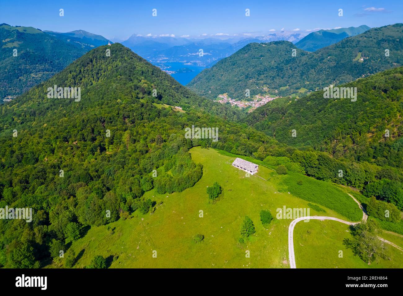 Piano delle alpi hi-res stock photography and images - Alamy