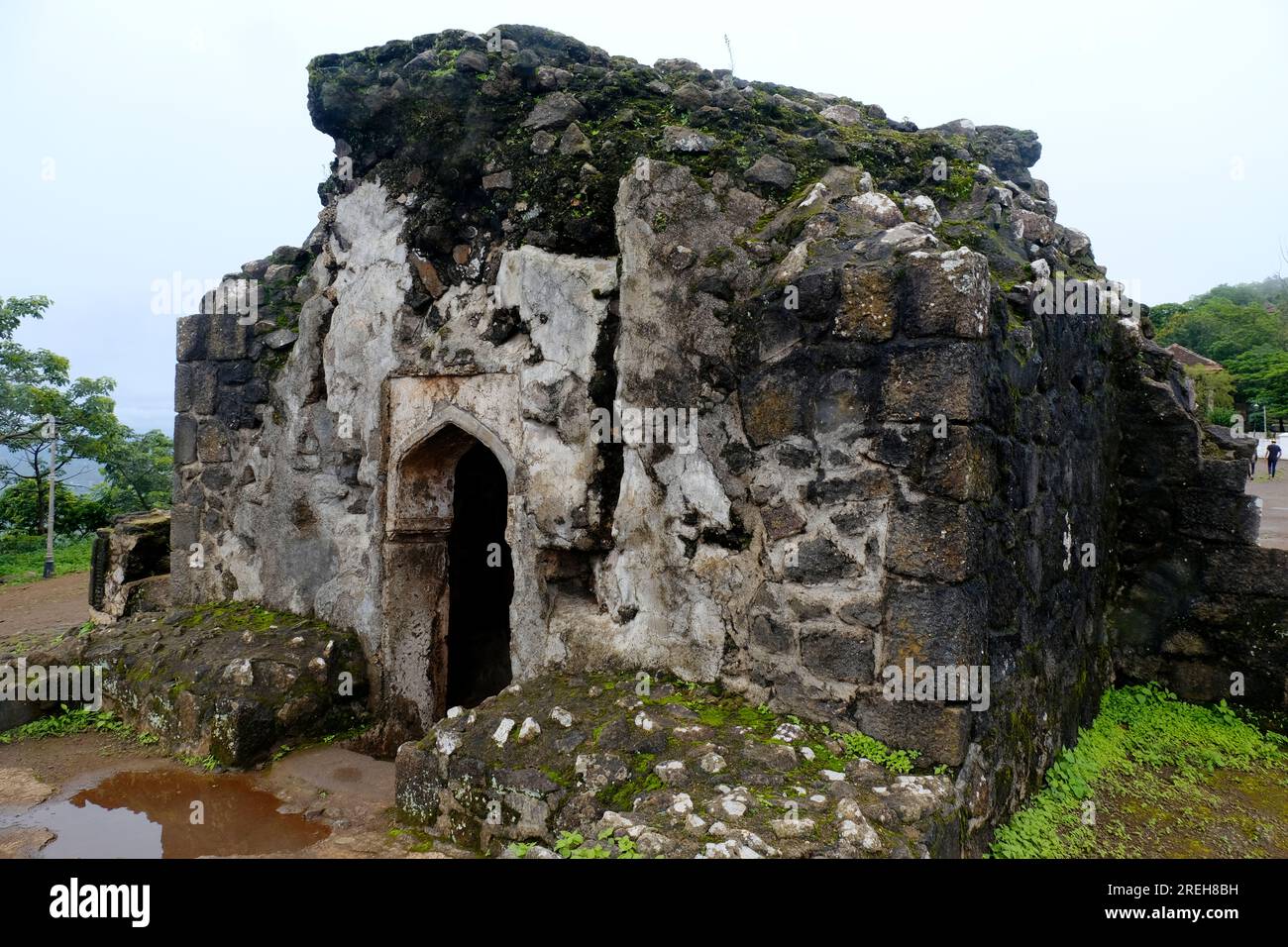 Shivneri Fort is a 17th-century military fortification, It is the ...