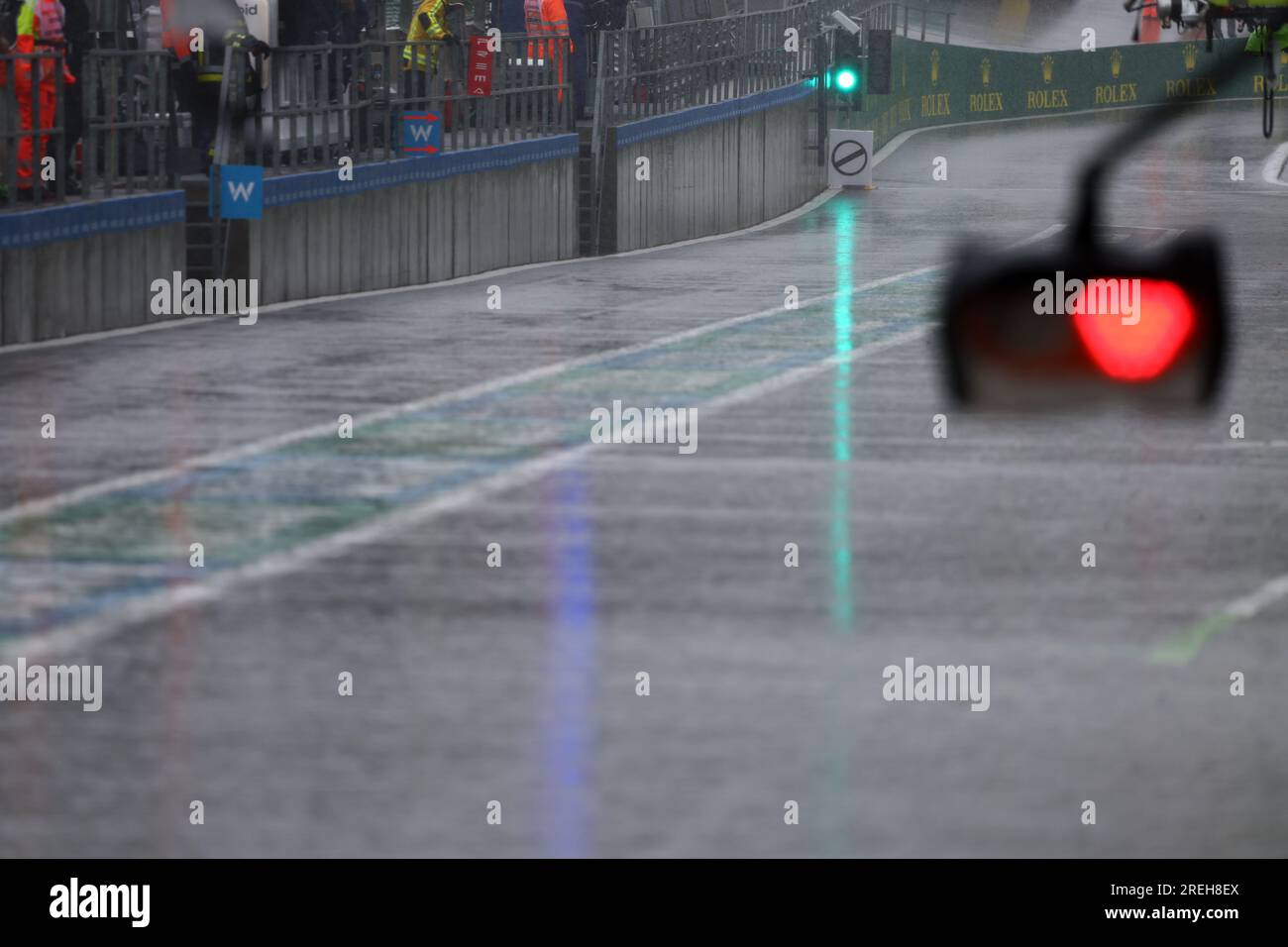 Spa pit lane hi-res stock photography and images - Alamy