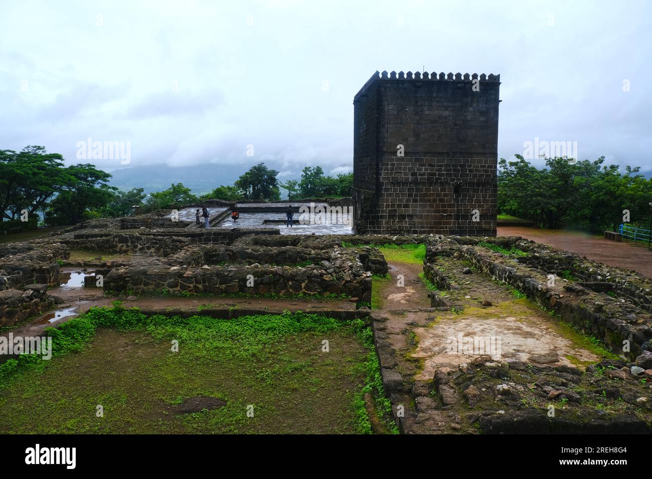 Shivneri Fort is a 17th-century military fortification, It is the ...