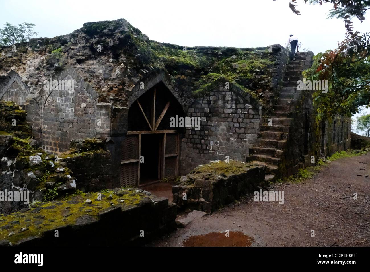 Shivneri Fort is a 17th-century military fortification, It is the ...