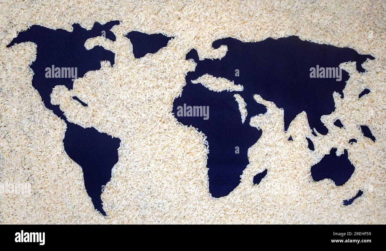 World map in black surrounded by rice grains, 2023 rice shortage Stock ...