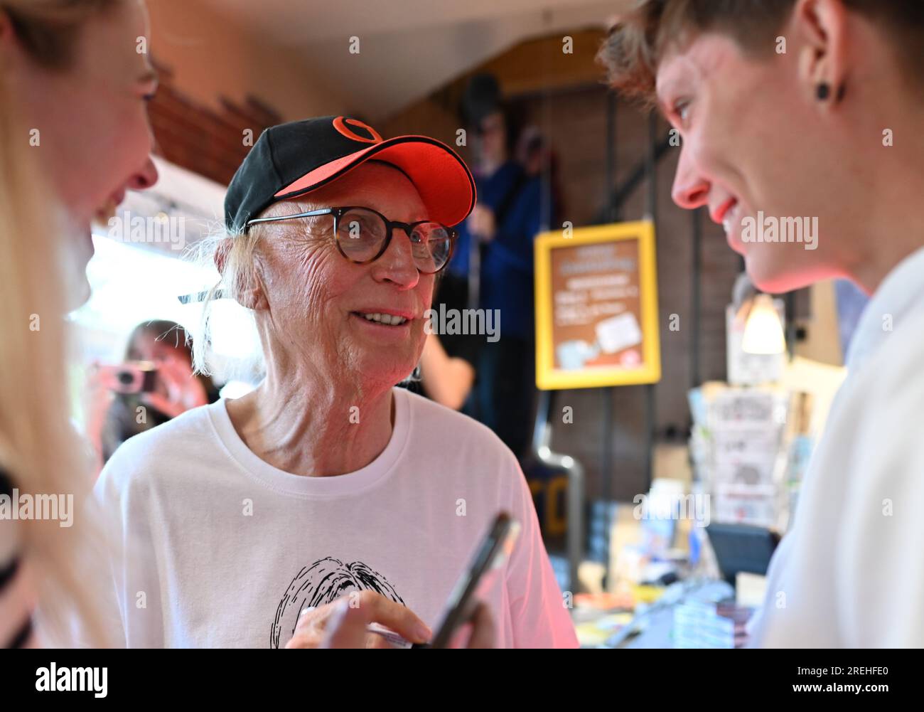 Emden, Germany. 28th July, 2023. Comedian Otto Waalkes signs autographs ...