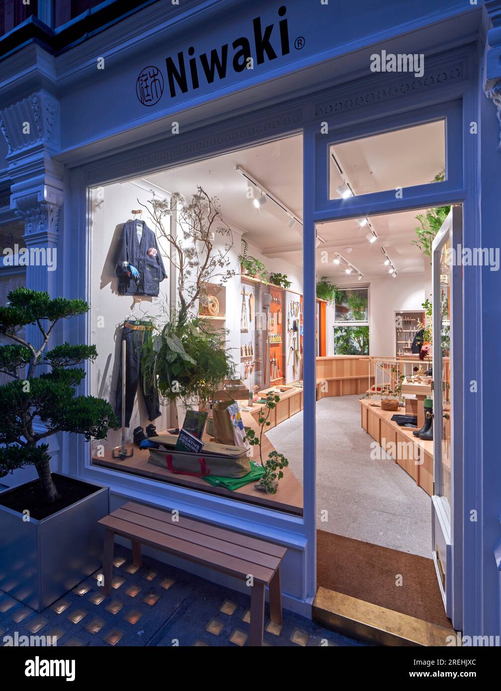 Shop exterior. Niwaki Store London, London, United Kingdom. Architect: Jones Neville, 2021 Stock ...