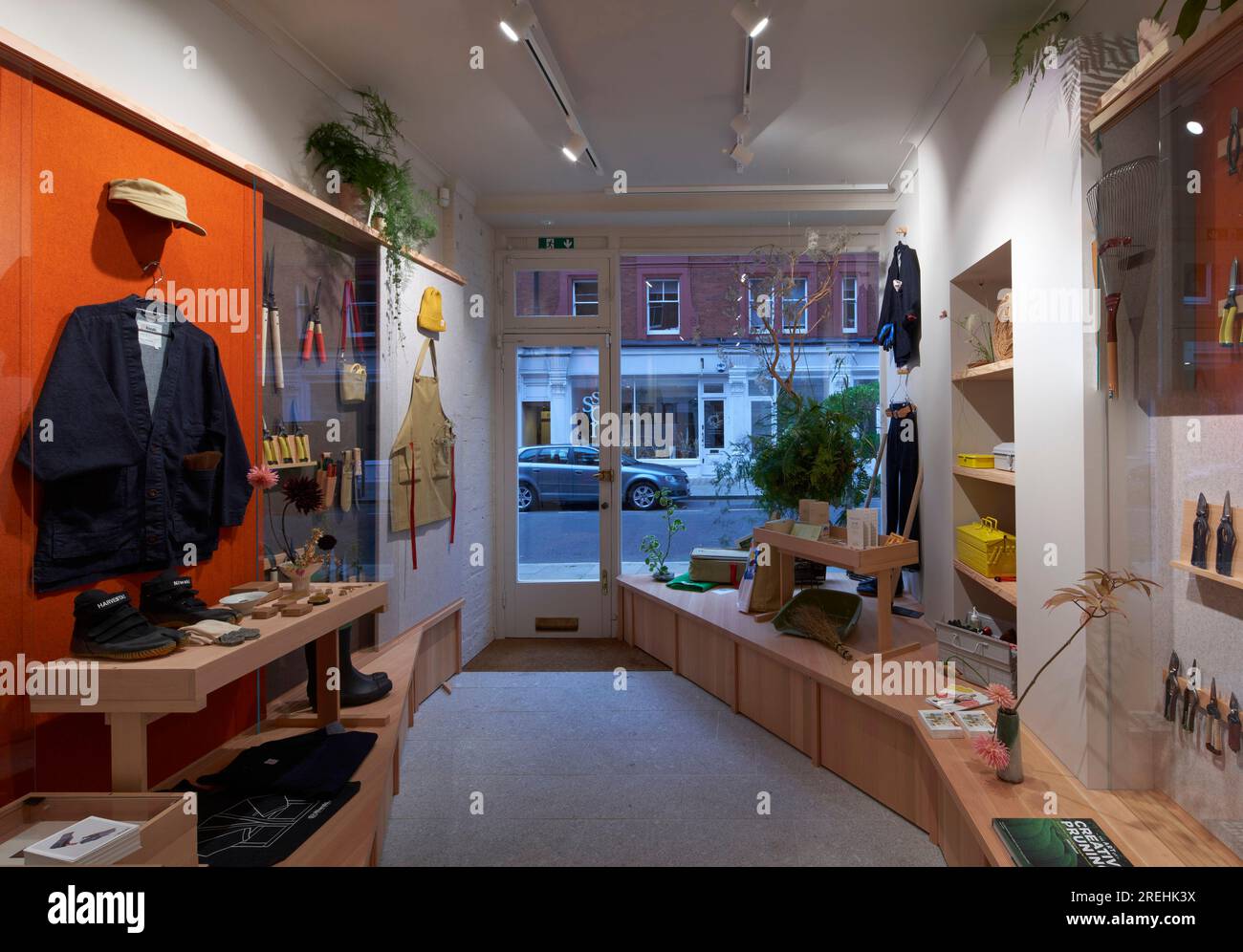 Shop Interior. Niwaki Store London, London, United Kingdom. Architect: Jones Neville, 2021 Stock ...