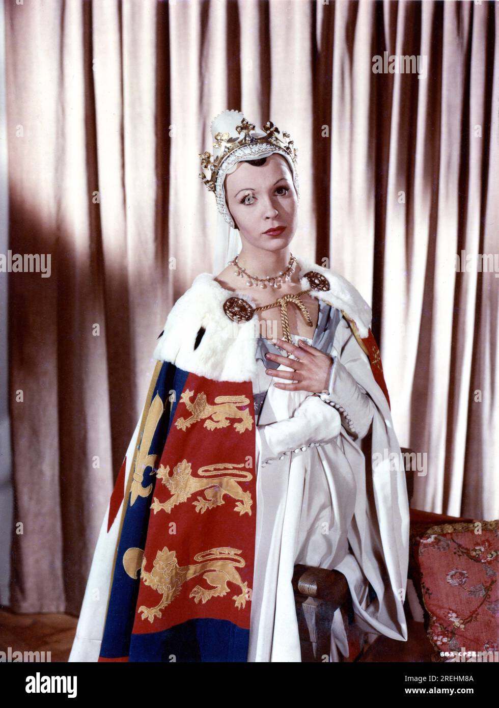 CLAIRE BLOOM Portrait as Lady Anne in RICHARD III 1955 director ...