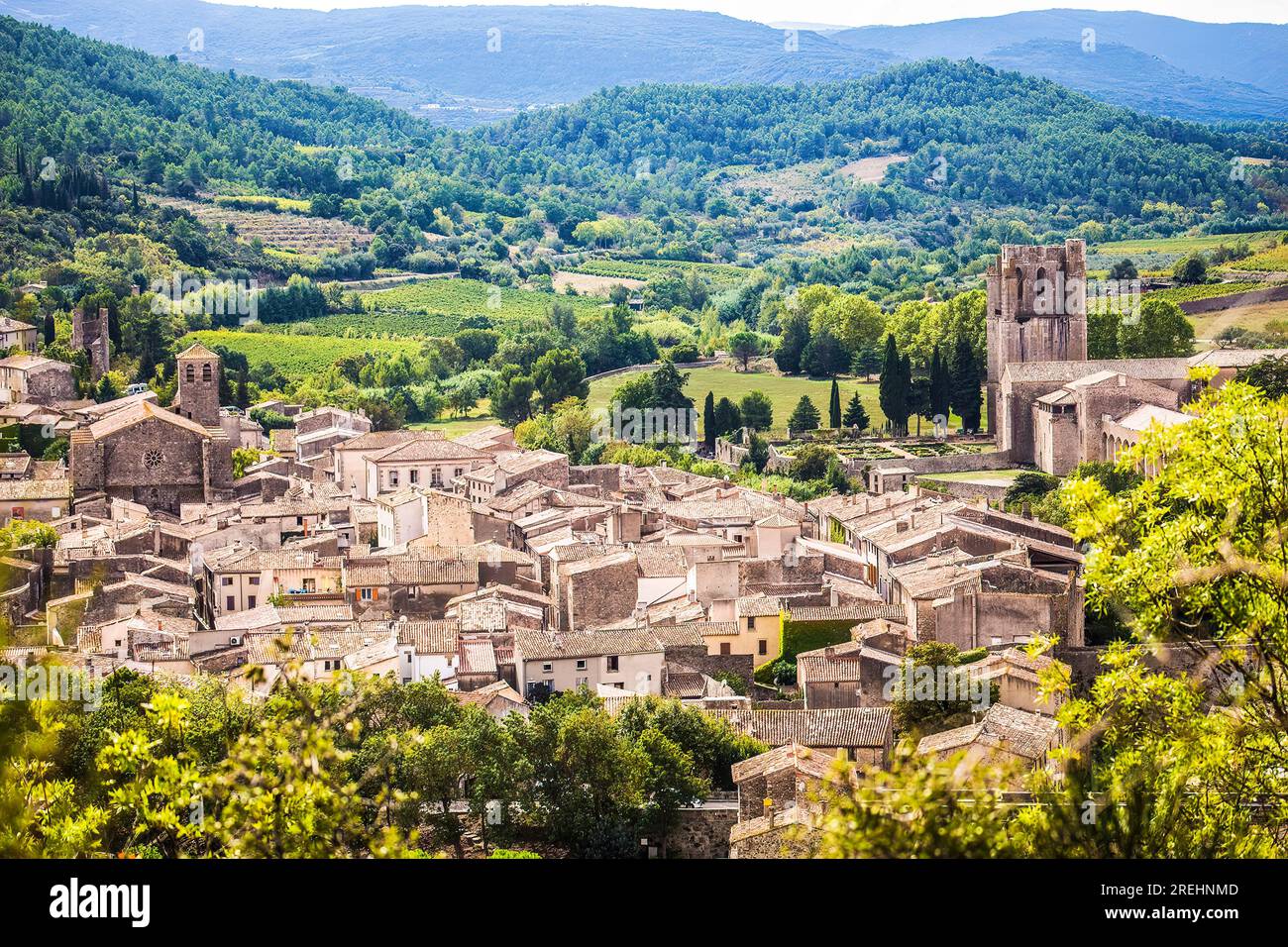Abbaye sainte marie de lagrasse hi-res stock photography and images - Alamy