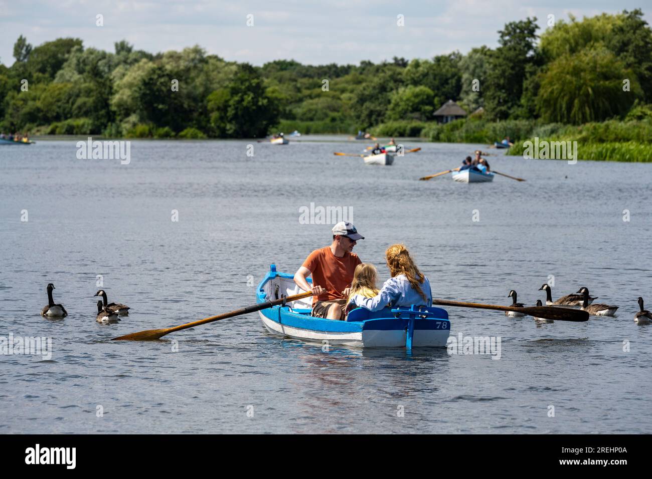 Rowing boats thorpeness hi-res stock photography and images - Alamy