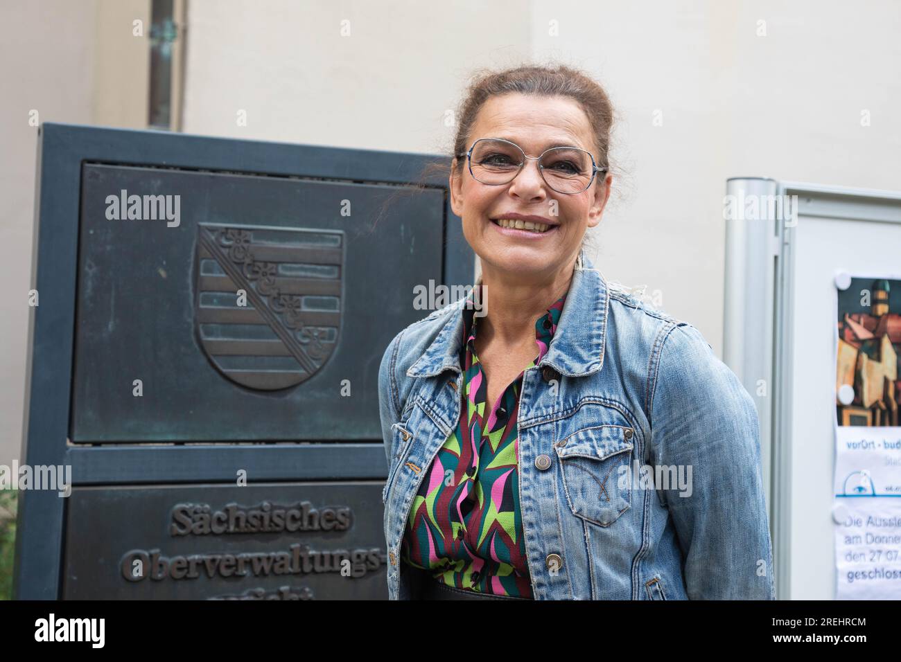 Julia Neigel bei der Ankunft am Oberverwaltungsgericht. Bautzen, 27.07. ...