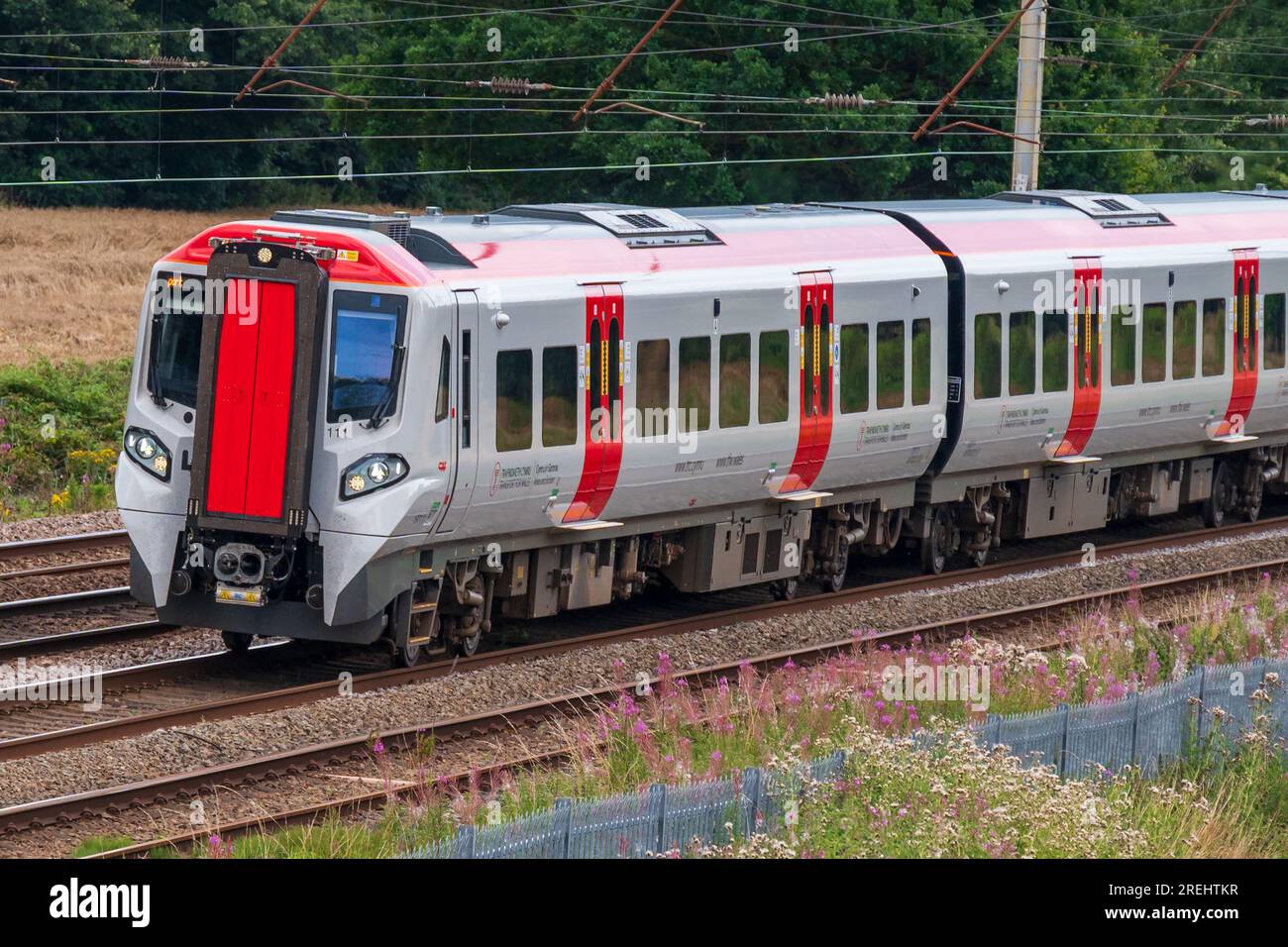 Transport wales diesel train hi-res stock photography and images - Alamy
