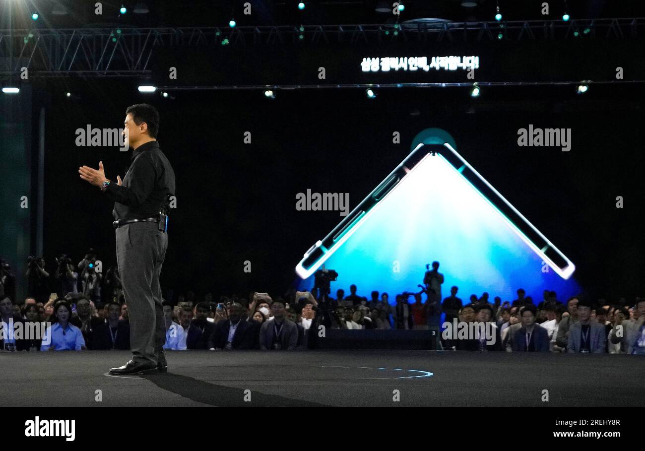 TM Roh, president and head of Samsung's mobile experience business ...