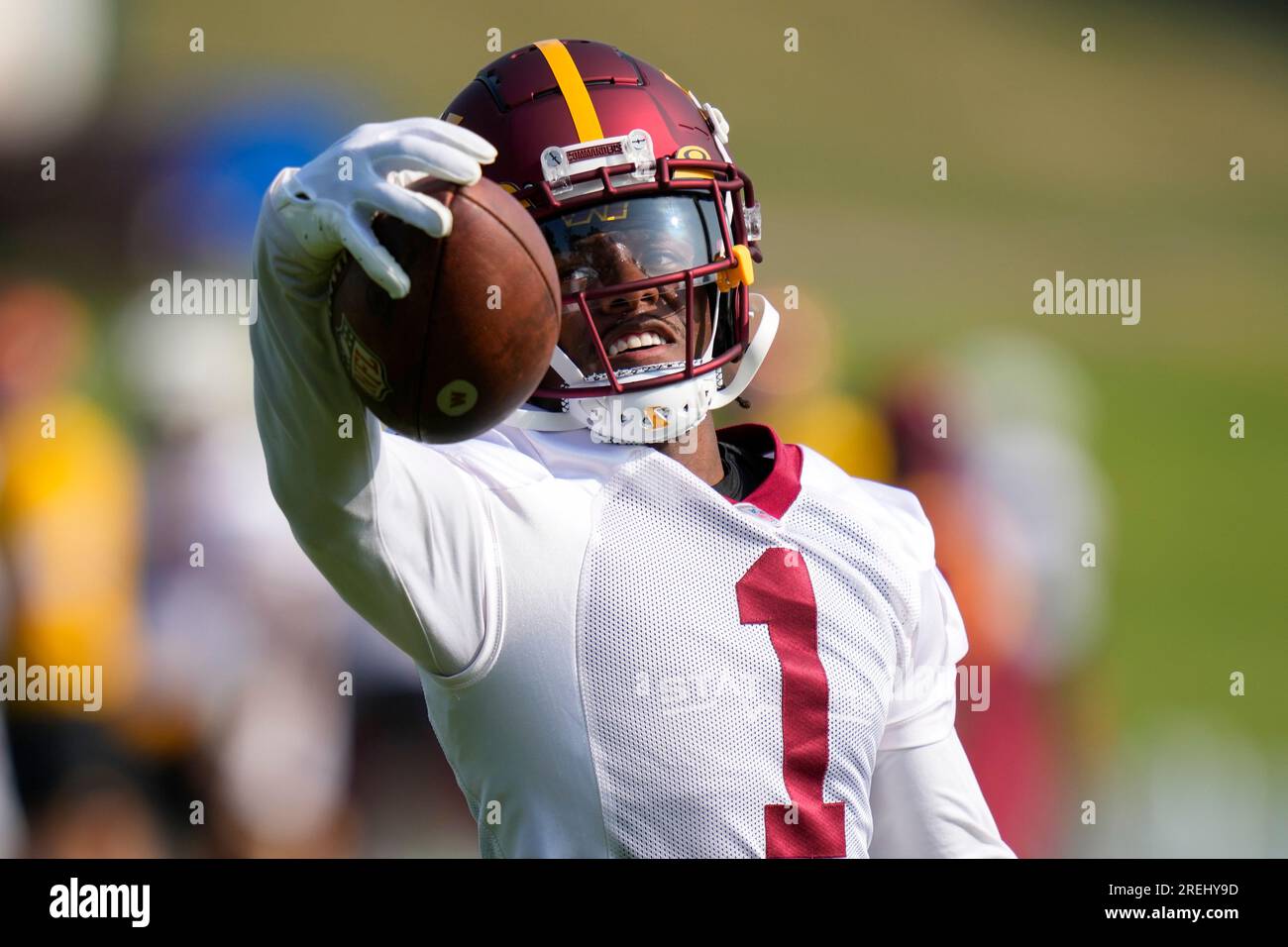 Washington Commanders wide receiver Jahan Dotson (1) catches the ball ...