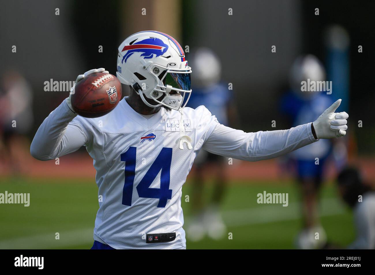 Buffalo Bills wide receiver Stefon Diggs (14) gestures to fans during ...