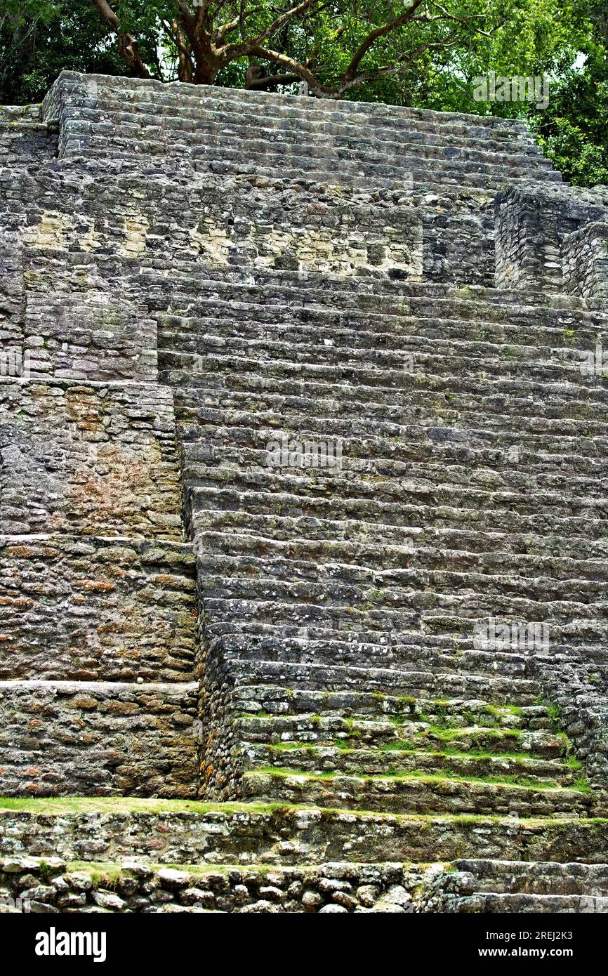 Lamanai Mayan Ruins, Belize Stock Photo - Alamy