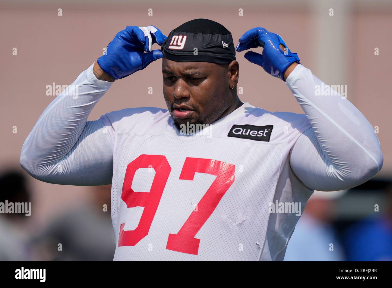 New York Giants defensive lineman Dexter Lawrence II participates in ...