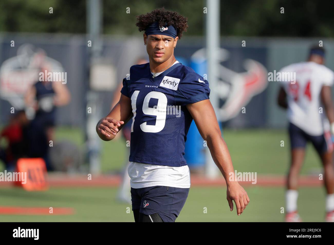Houston Texans wide receiver Xavier Hutchinson warms up during the NFL ...