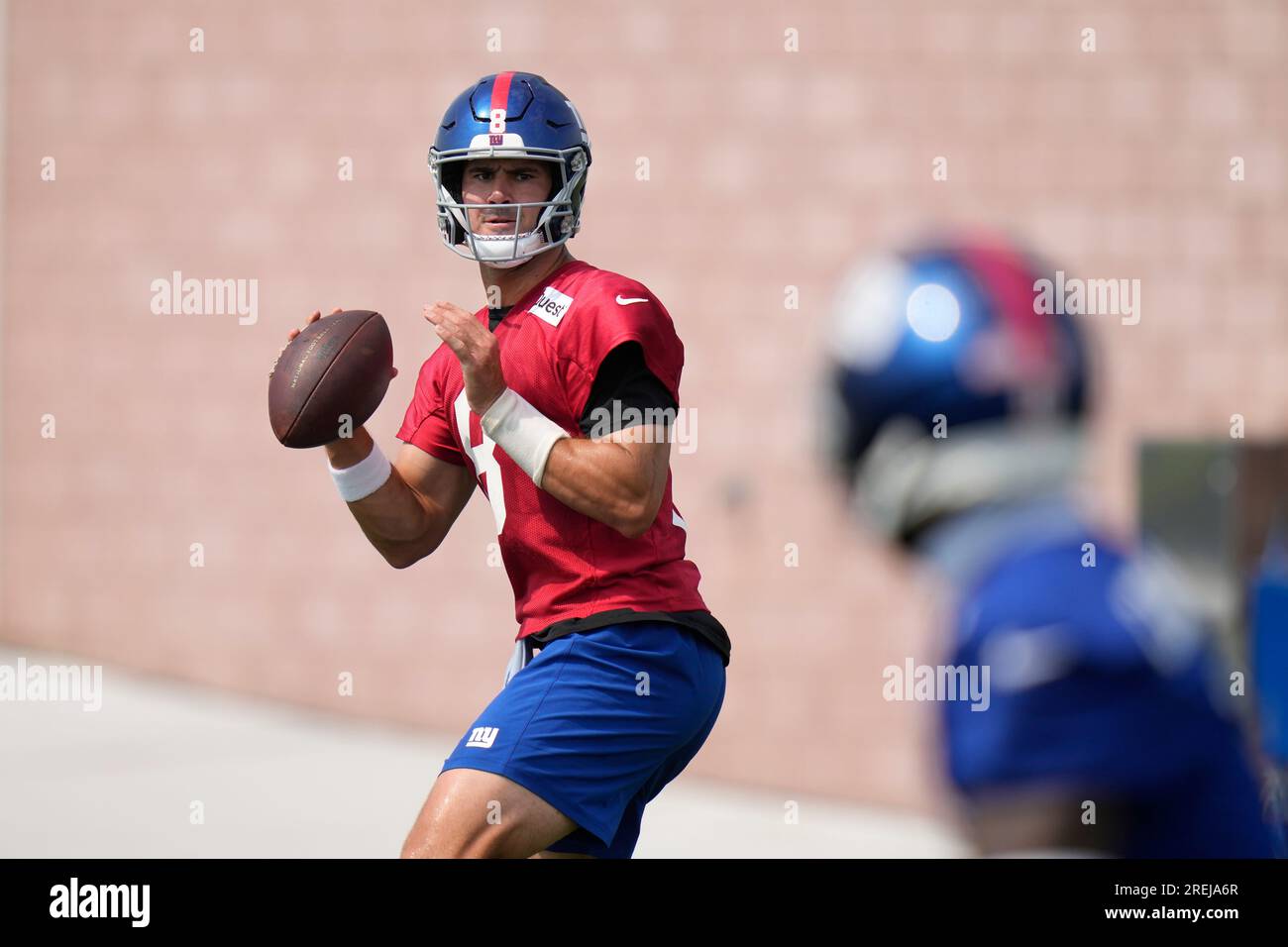 New York Giants quarterback Daniel Jones participates in a drill at the ...