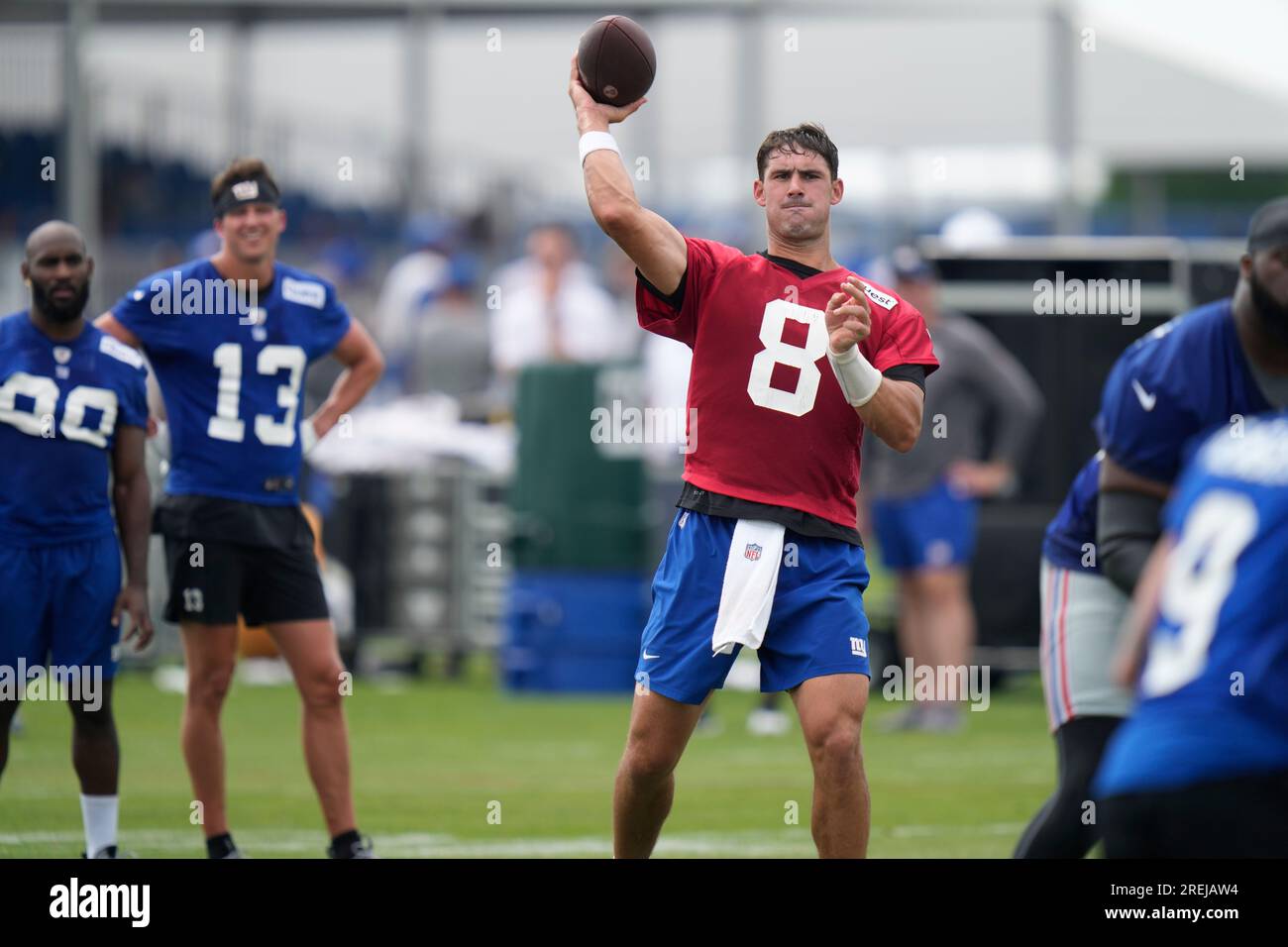 New York Giants quarterback Daniel Jones participates in a drill at the ...