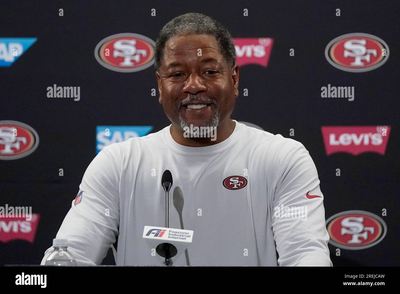 San Francisco 49ers defensive coordinator Steve Wilks speaks to ...