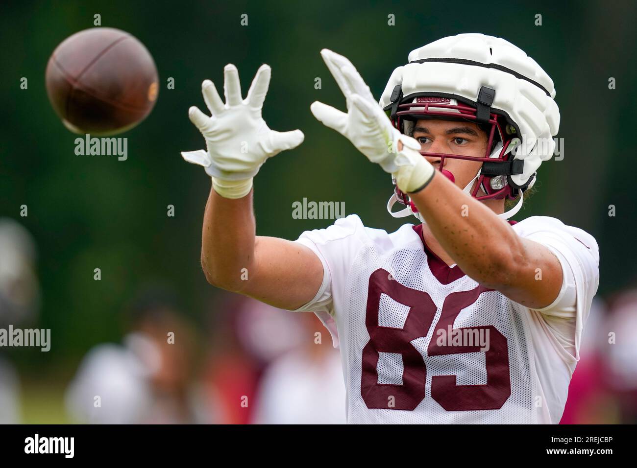Washington Commanders tight end Cole Turner (85) catches a pass during ...