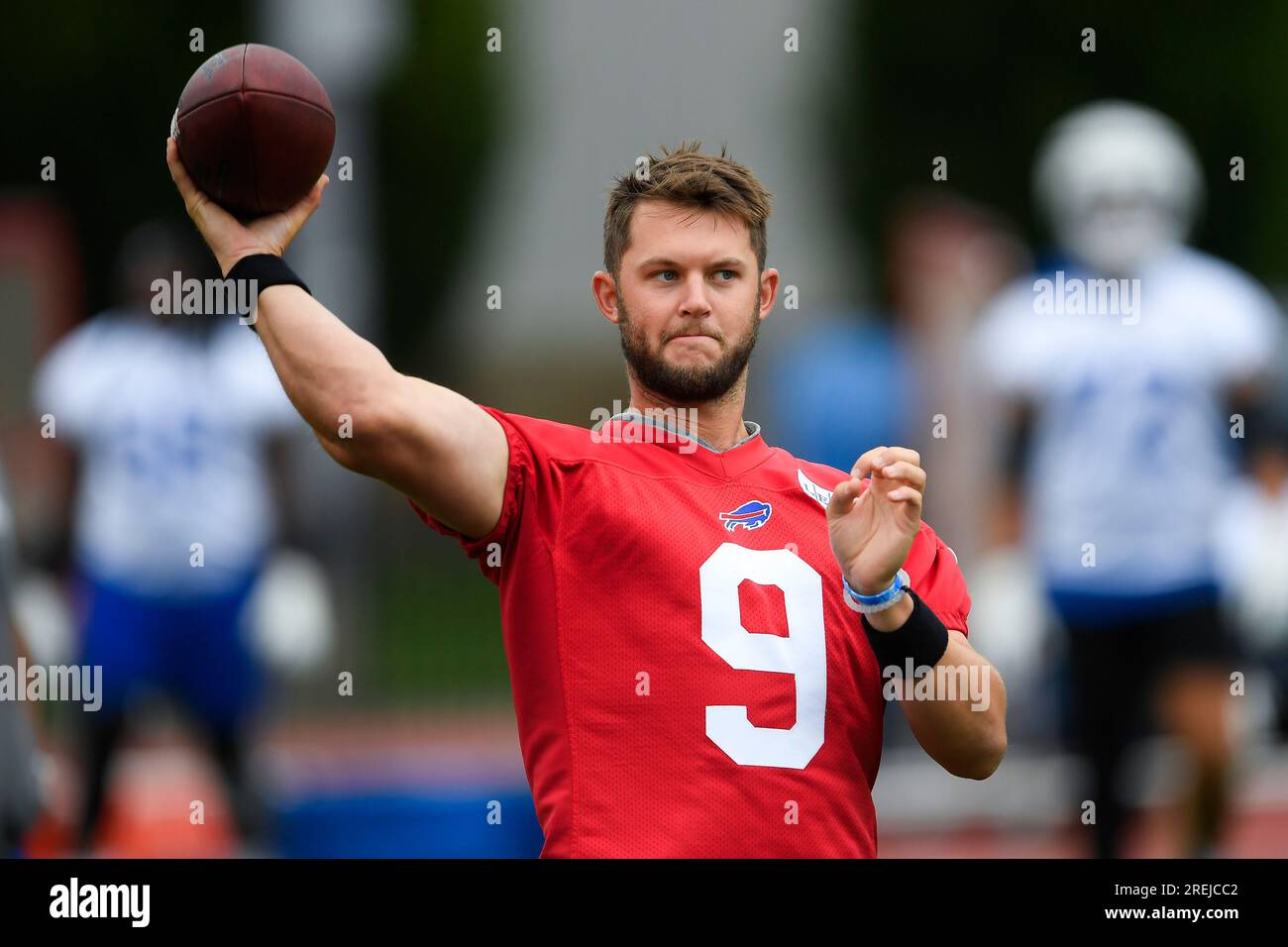 Buffalo Bills quarterback Kyle Allen (9) throws the ball during ...
