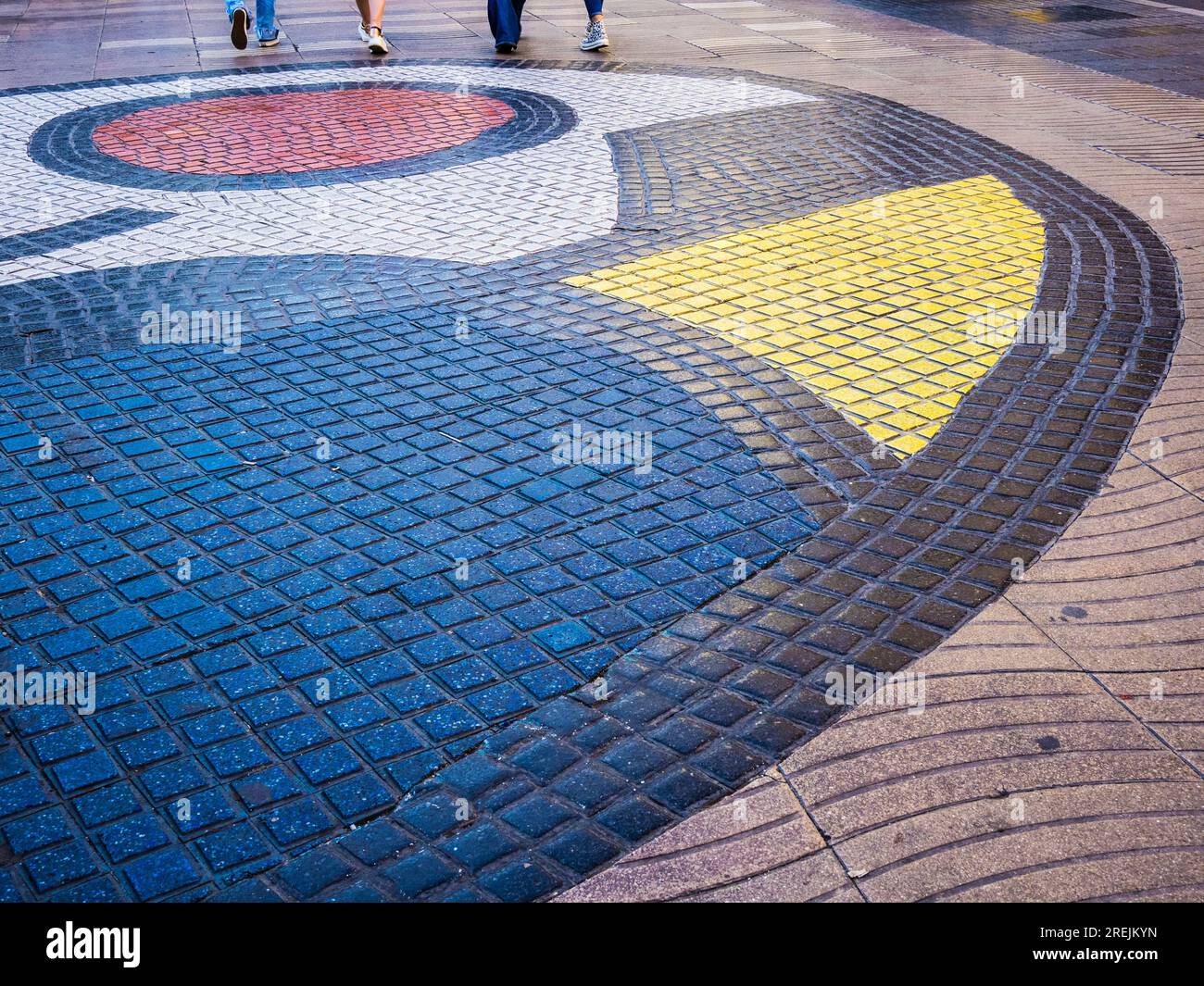 plaza-barcelona-miro-mosaic-hi-res-stock-photography-and-images-alamy