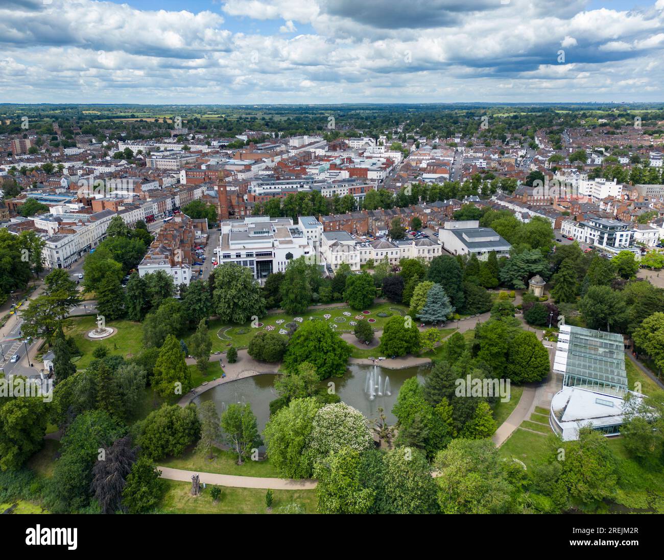 Royal leamington spa hi-res stock photography and images - Alamy