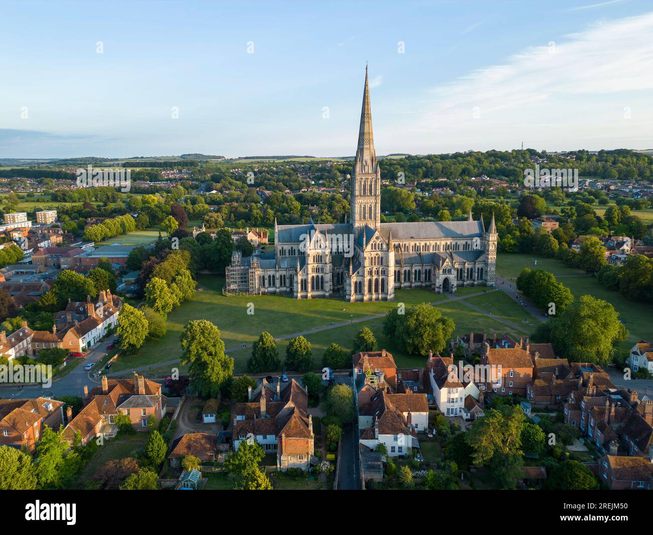 Salisbury cathedral aerial view hi-res stock photography and images - Alamy