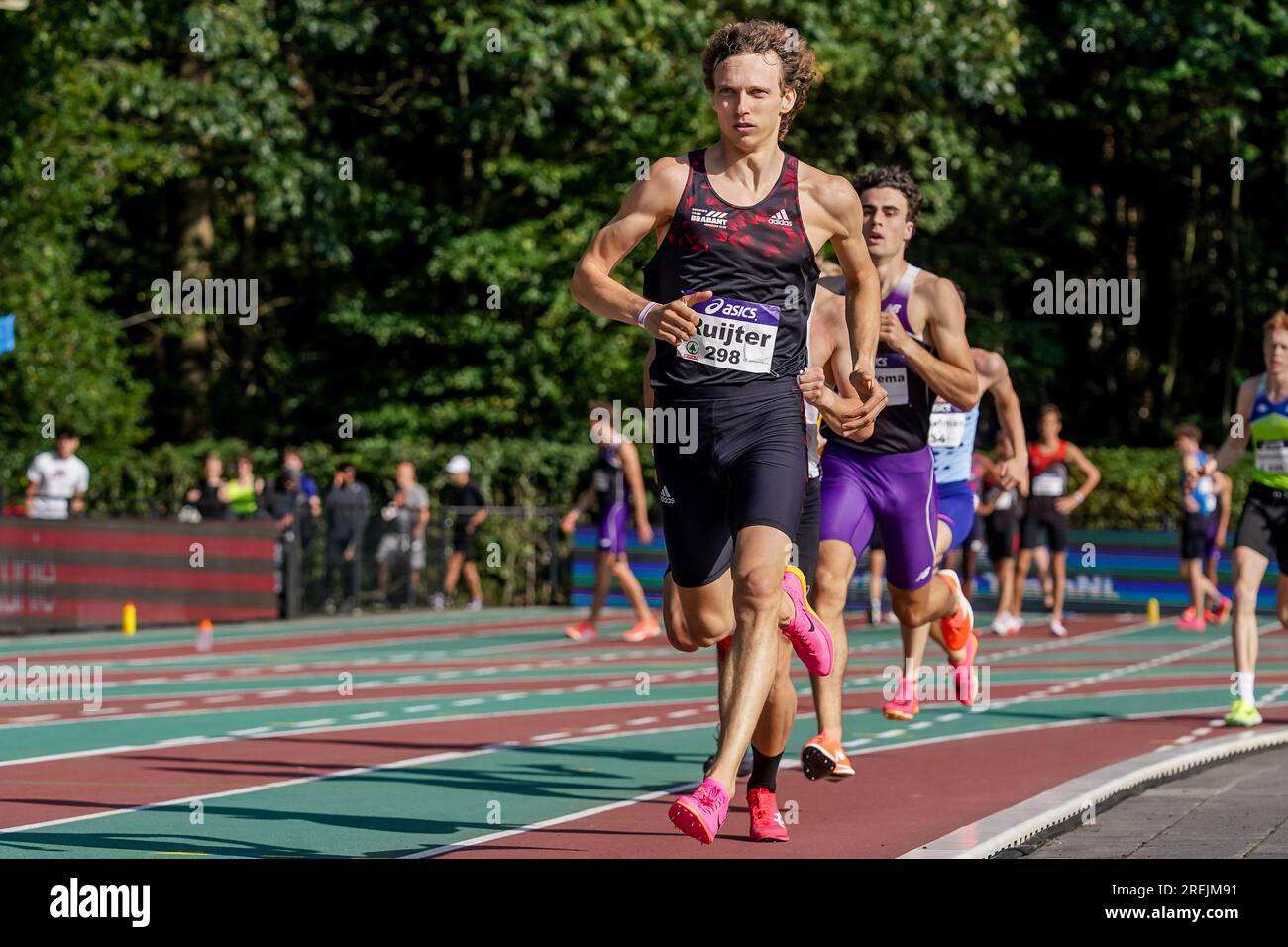 Robin ruijter hi-res stock photography and images - Alamy