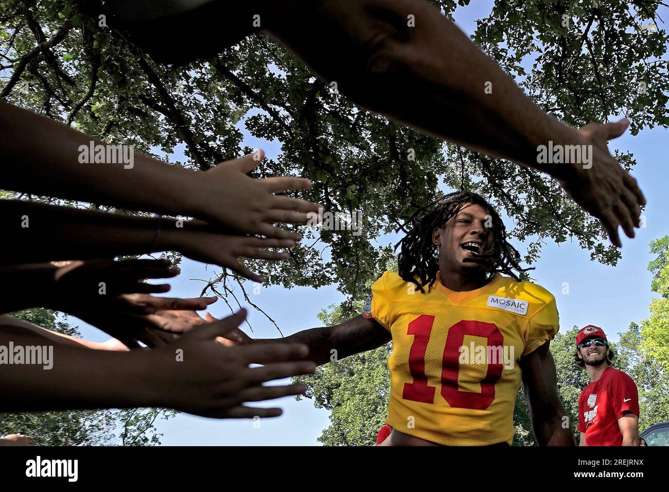 Kansas City Chiefs running back Isiah Pacheco greets fans before NFL ...
