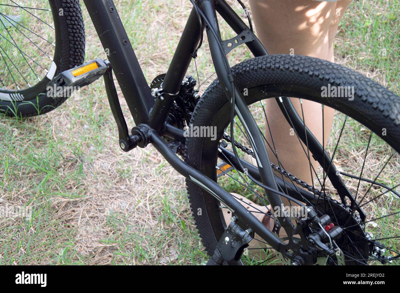 side view of mountain bike Stock Photo - Alamy