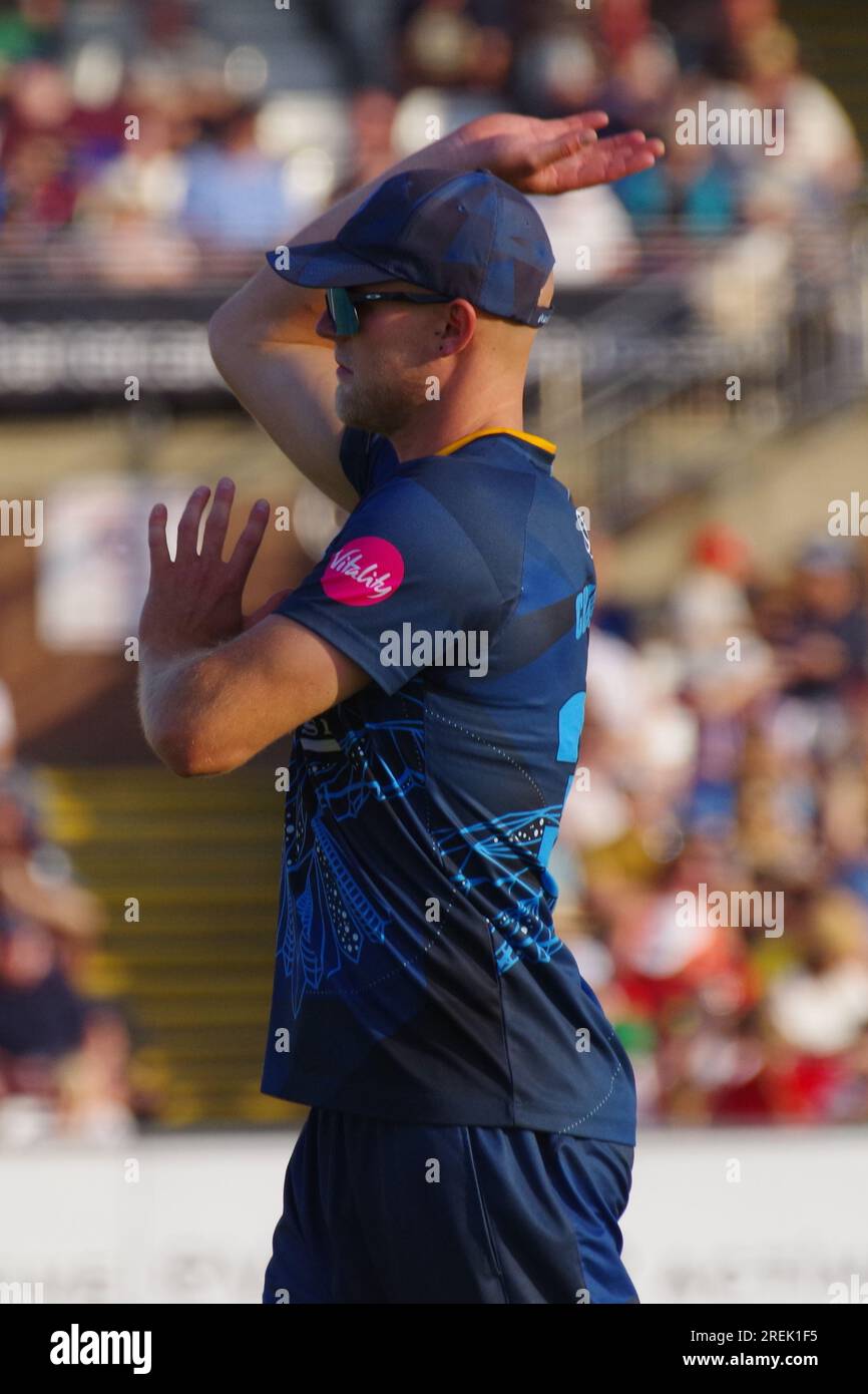 Cricket warm up warming hi-res stock photography and images - Alamy