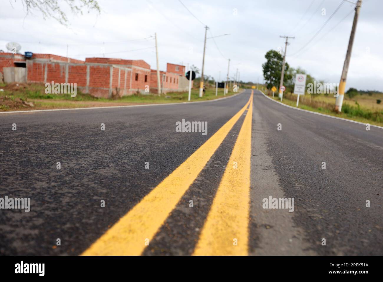 itaju do colonia, bahia, brazil - july 23, 2023: asphalt road on state ...