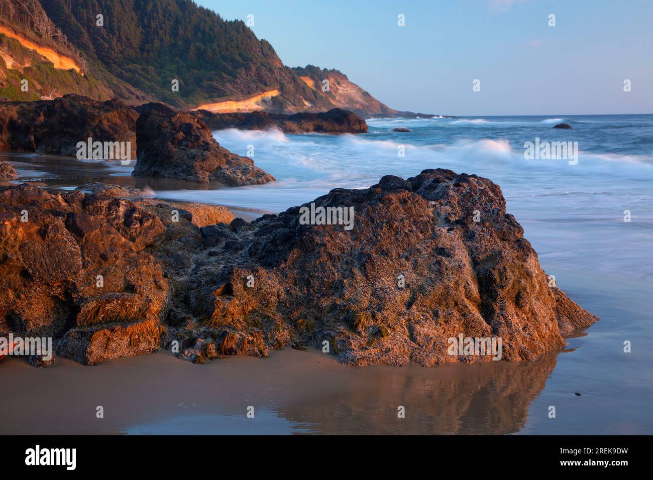 Beach at Gwynn Creek, Neptune State Park, Oregon Stock Photo - Alamy
