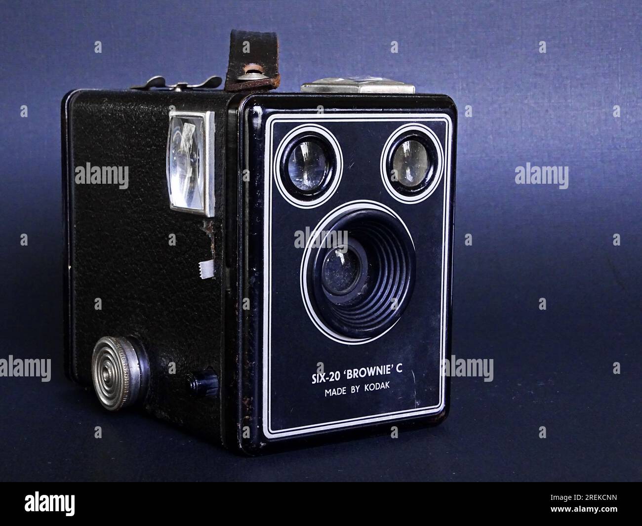 Nice to remember - Kodak Six-20 Brownie Box Camera Stock Photo - Alamy