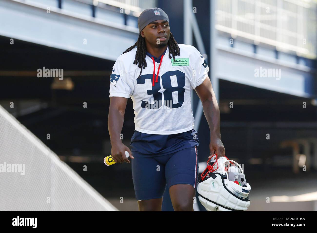 New England Patriots running back Rhamondre Stevenson (38) comes onto ...