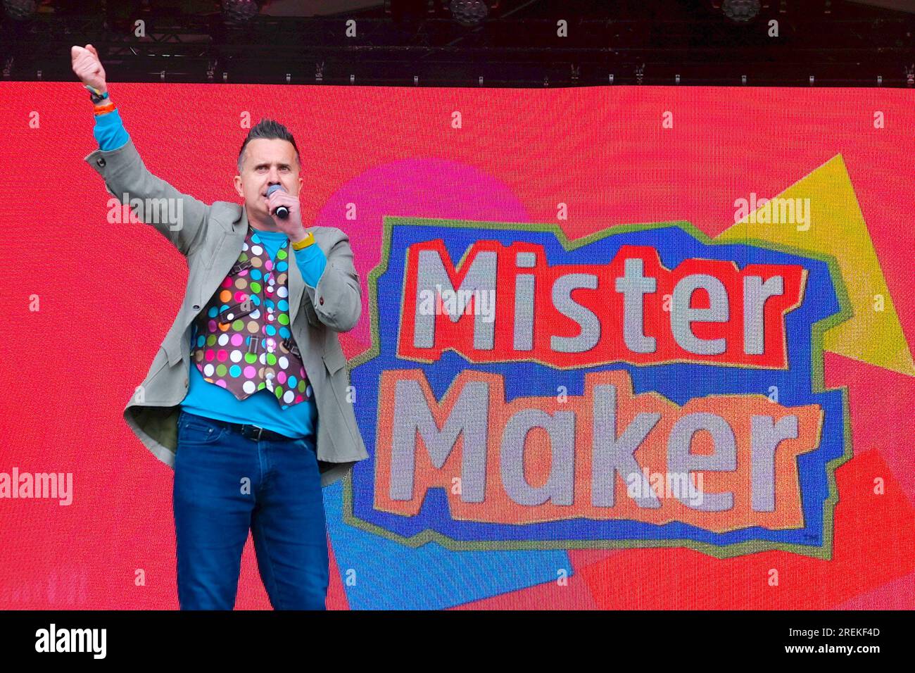 Lulworth, UK. 28th July, 2023. Phil Gallagher, British children's ...