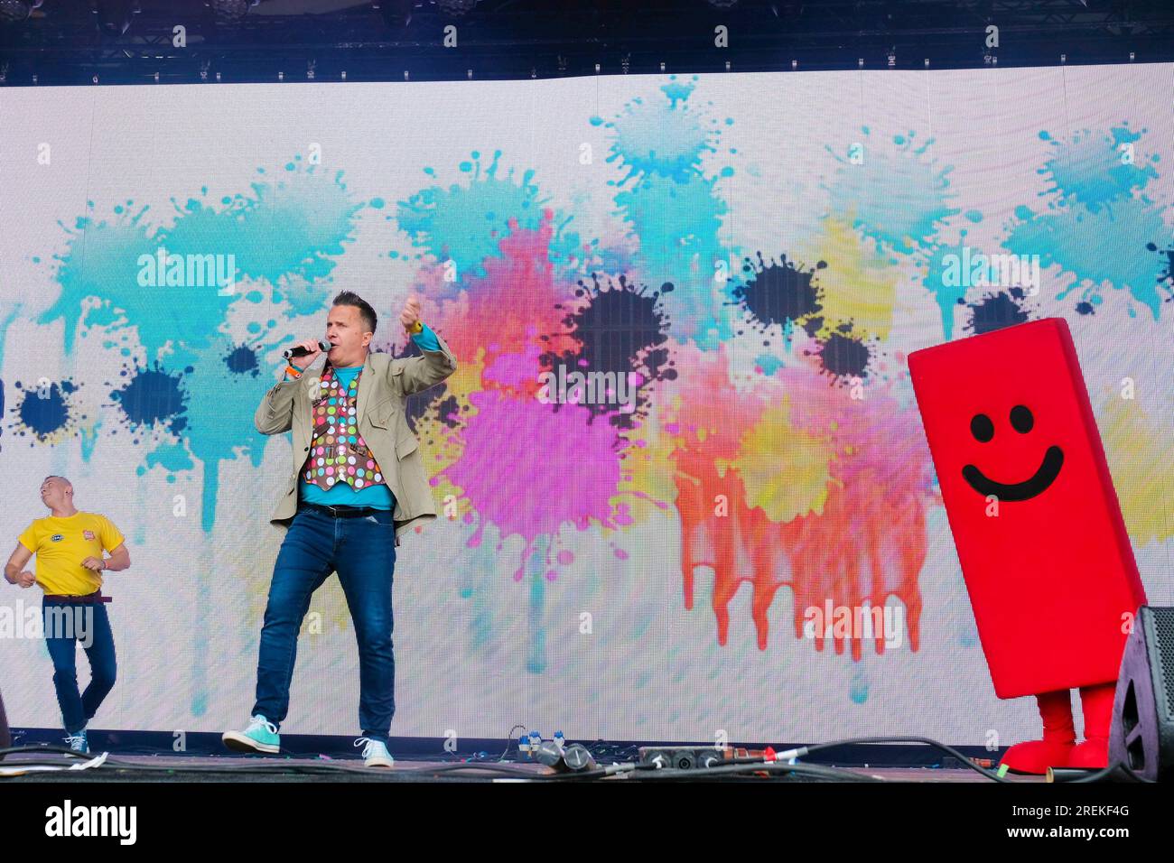 Lulworth, UK. 28th July, 2023. Phil Gallagher, British children's ...